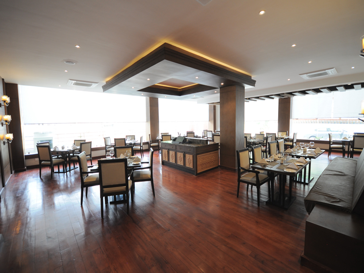 Ariya Hotel